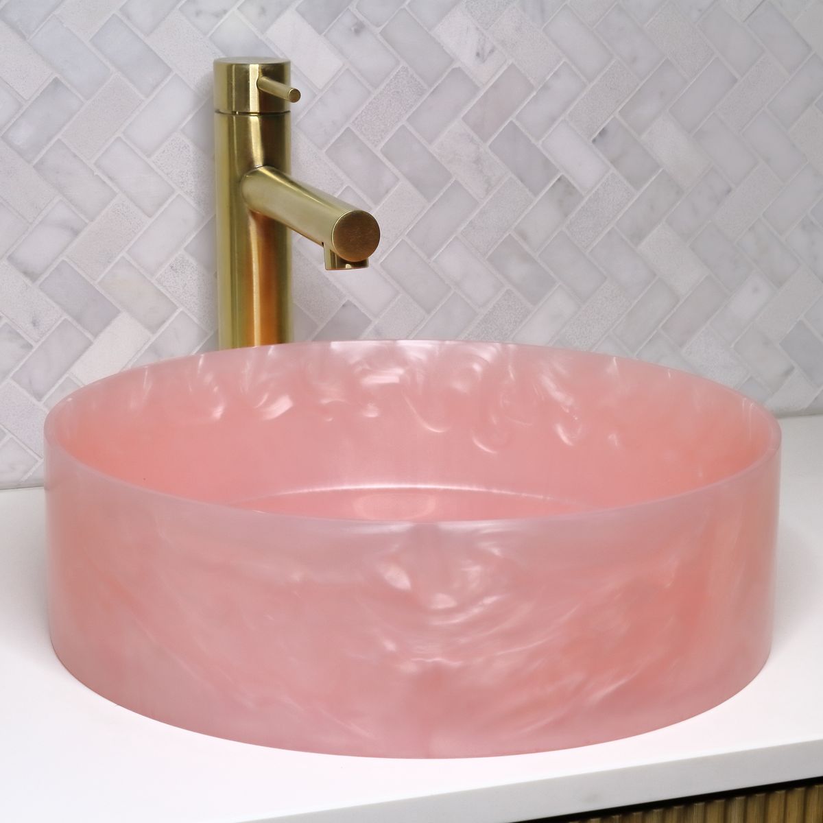 The Basin Lab Celebrity 400 Coliseum Basin, California Candy