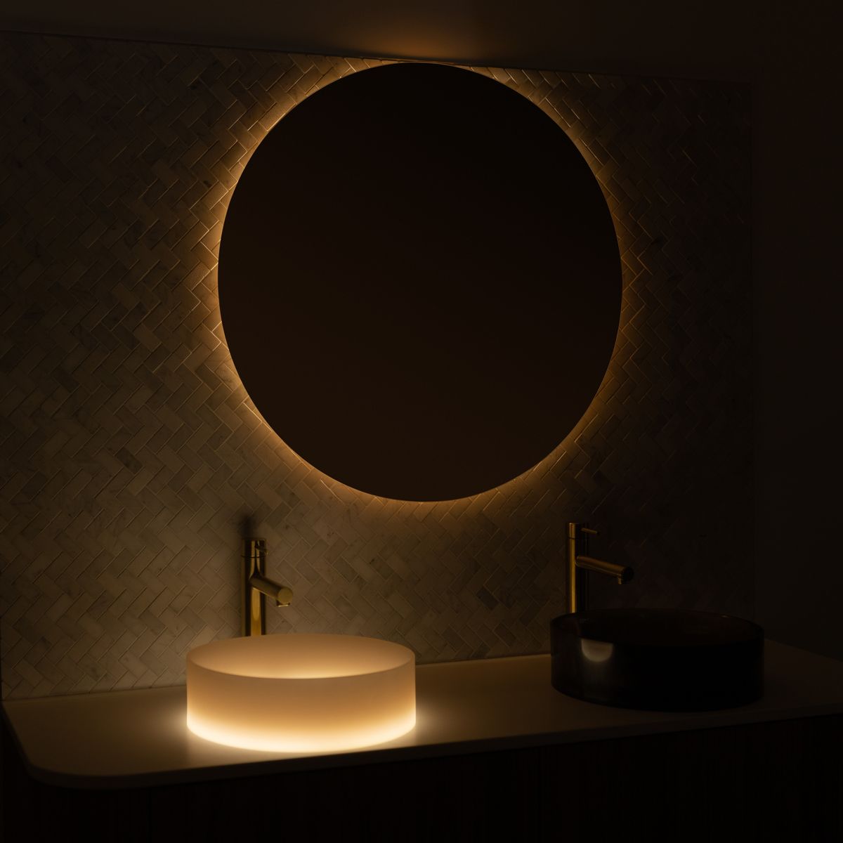 The Basin Lab Round 800mm Diameter x 6mm Mirror